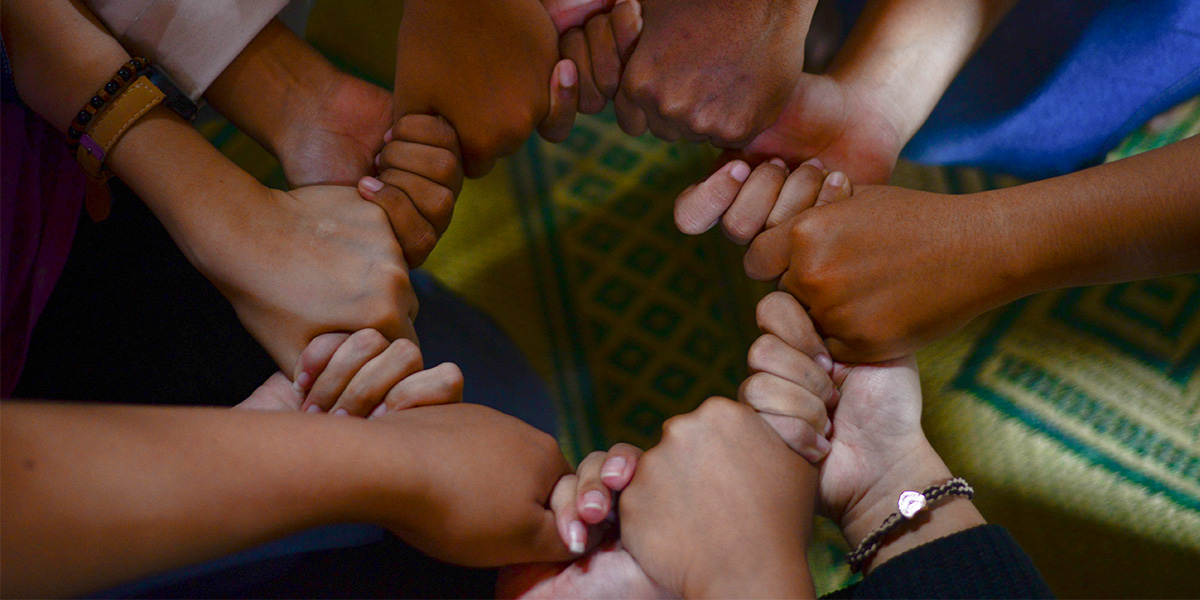 Sesama Warga | Santapan Rohani